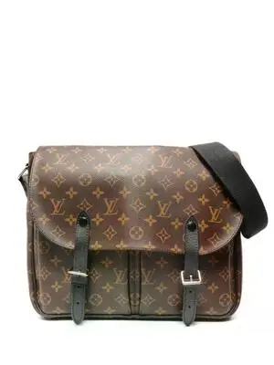 LOUIS VUITTON 2016 Christopher Messenger Bag