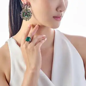 ANABELA CHAN Diamond & Emerald Cinderella Ring