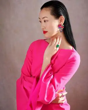 ANABELA CHAN Diamond & Emerald Cinderella Ring