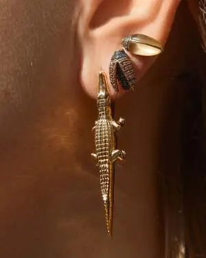 BIBI VAN DER VELDEN Tsavorite & 18k Alligator Bite Drop Earring - Gold