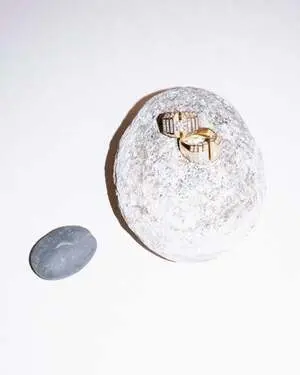 STATEMENT Diamond & 18k Meaningful Ring - Gold