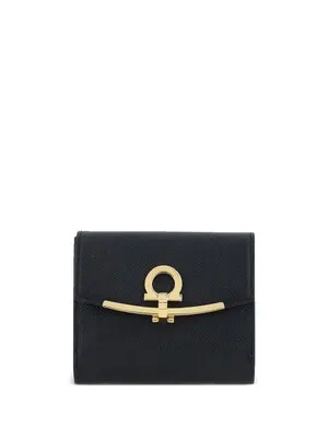 FERRAGAMO Compact Wallet With Gold Hooks In Hammered Leather - Black