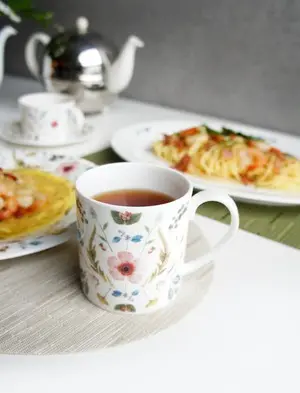 Twig New York Scandinavian Floral Set Of Two Mugs