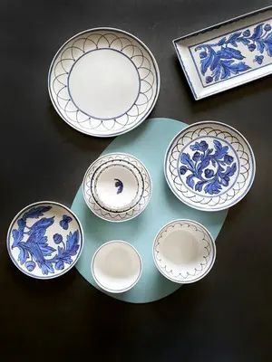 TWIG NEW YORK Heritage Blue Bird Dinner Plate