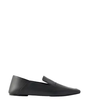 ST. AGNI Minimal Leather Loafers - Black