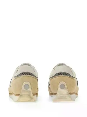 KARHU Mestari 76 Sneakers - Neutrals