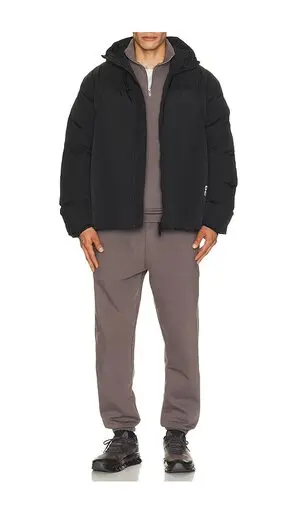 On Club Collective 1/4 Zip - Ember