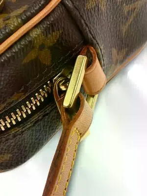 LOUIS VUITTON 2002 Pochette Cite Monogram Canvas Shoulder Bag