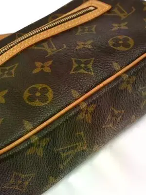 LOUIS VUITTON 2002 Pochette Cite Monogram Canvas Shoulder Bag