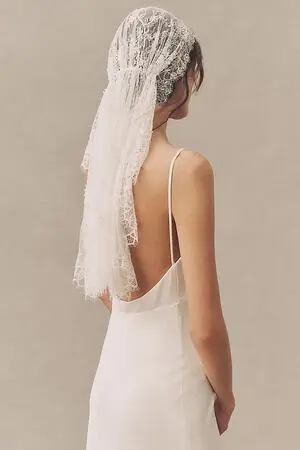 TWIGS & HONEY Beaded Lace Bridal Juliet Cap Veil