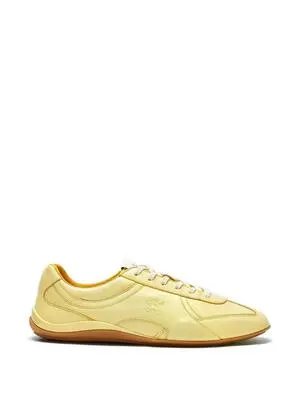 LILI CURIA Zola Logo Embossed Sneakers