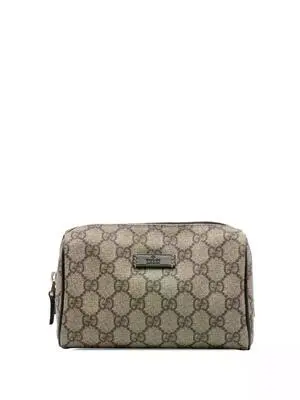 Gucci Gg Supreme Pouch