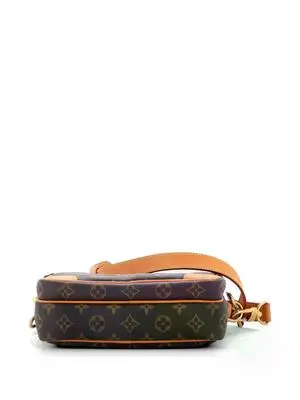 LOUIS VUITTON Monogram Canvas Nil Messenger Bag - Brown