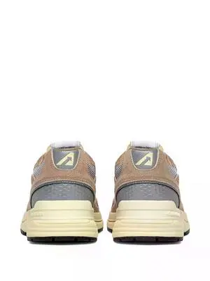 AUTRY Hyperway Lace-up Sneakers - Brown