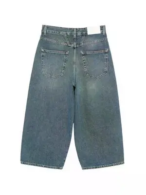 Closed Cropped Jeans