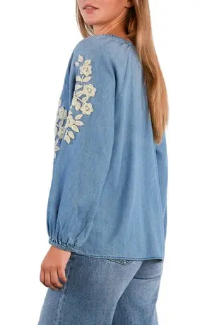 BILLY T Floral Embroidered Popover Top
