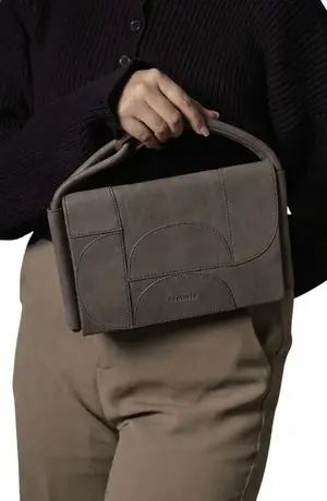 ECOTORIE Leather Crossbody Bag - Chocolate