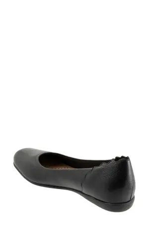 Trotters Leather Flat - Black