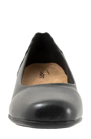 Trotters Leather Flat - Black