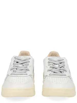 AUTRY Medalist Low Top Sneakers - White