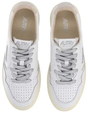 AUTRY Medalist Low Top Sneakers - White