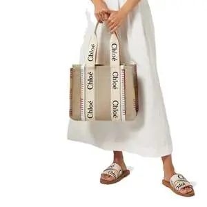 Chloé Medium Tote Bag - Beige