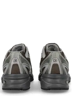 NEW BALANCE 740 Sneakers - Black