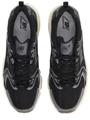 NEW BALANCE 530 Sneakers - Black