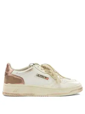 AUTRY Medalist Low Super Vintage Low Top Sneakers - White