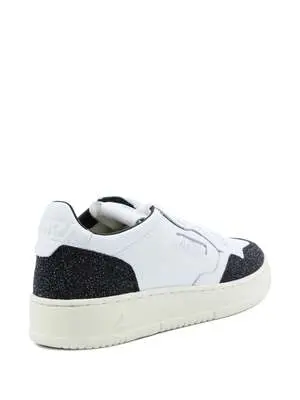 AUTRY Medialist Low Leather Sneakers - Black
