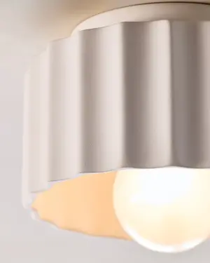 Quince Scalloped Ceramic Flush Mount / Sconce