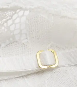 Kiki De Montparnasse Lace Dahlia Thong - Ivory