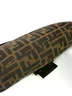 Fendi 2000 Baguette Handbag - Brown