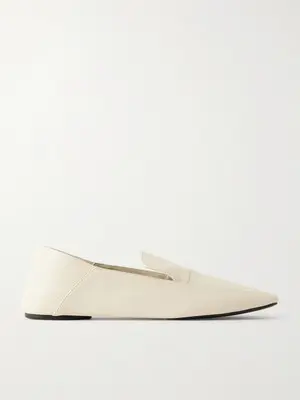 ST. AGNI Minimal Flat Leather Loafer - Neutrals