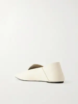 ST. AGNI Minimal Flat Leather Loafer - Neutrals