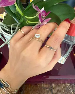 YI COLLECTION Alexandrite & Diamond Petite Circle Ring