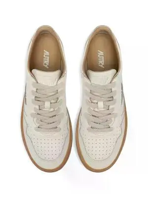 AUTRY Medalist Low Leather Sneakers