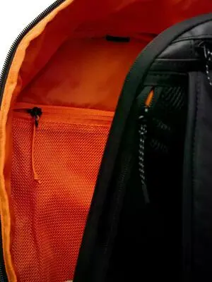 Nike Embroidered Swoosh Zip-fastening Backpack - Black