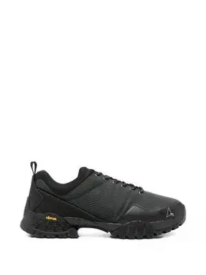ROA Textured Low-top Sneakers - Black