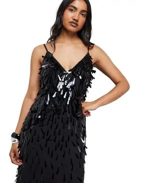 WAREHOUSE Premium Teardrop Embellished Midi Dress