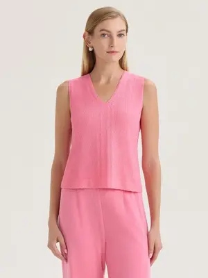 Misook V-neck Pointelle Knit Tank