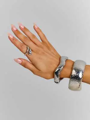OUTCAST Cora Bangle
