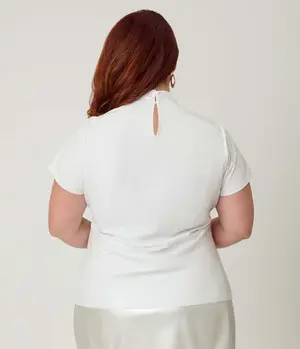 SMAK PARLOUR Turtleneck Short Sleeve Knit Crop Top