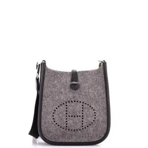 Hermès Evelyne Bag Gen Iii Felt Tpm - Grey