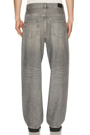 FRAME Baggy Jean