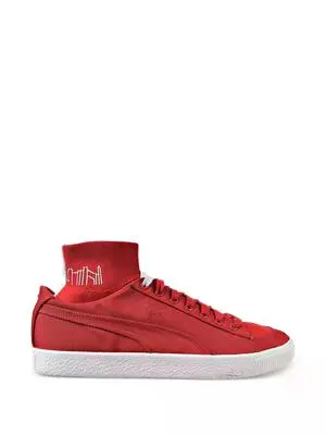 PUMA Clyde Sneakers