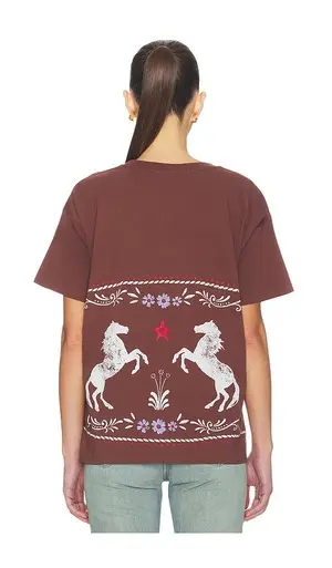 Daydreamer Floral Horse Graphic T-shirt - Nutmeg