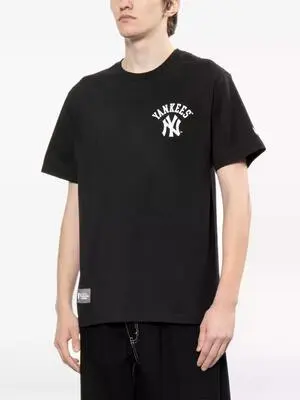 New Era Crew Neck T-shirt