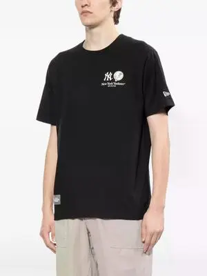 New Era Crew Neck T-shirt