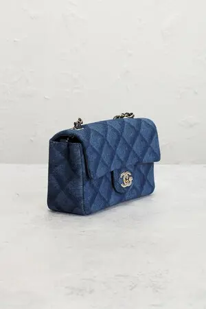 Chanel Wallet On Chain - Blue